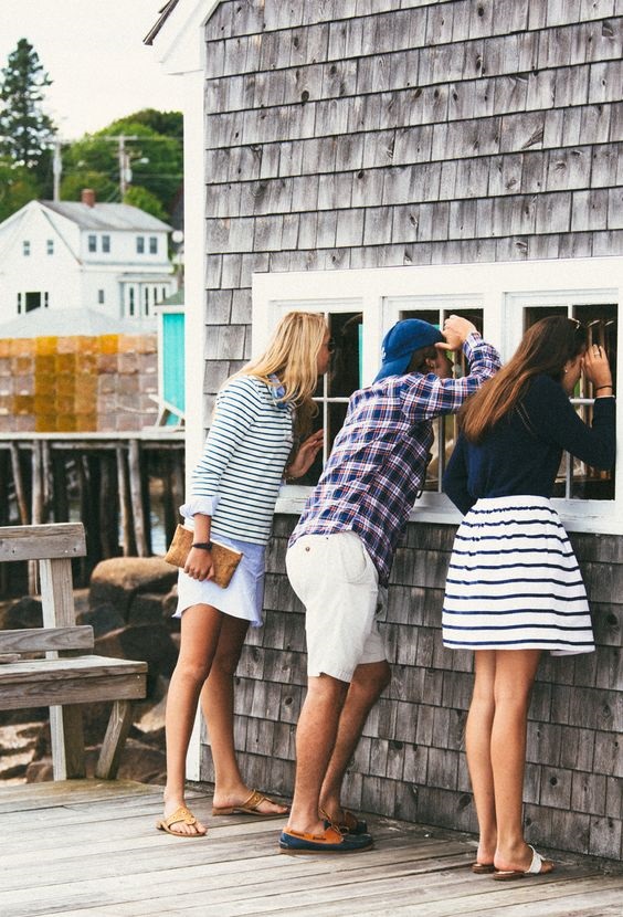 Outfits for Chic: Seaside Stripes - The New Spring Fashion Trend