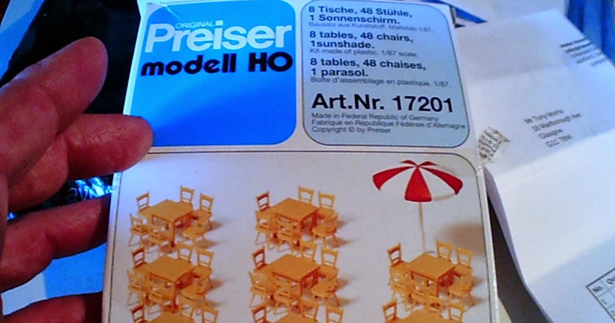 French Model Railway: Preiser HO scale figures and furniture