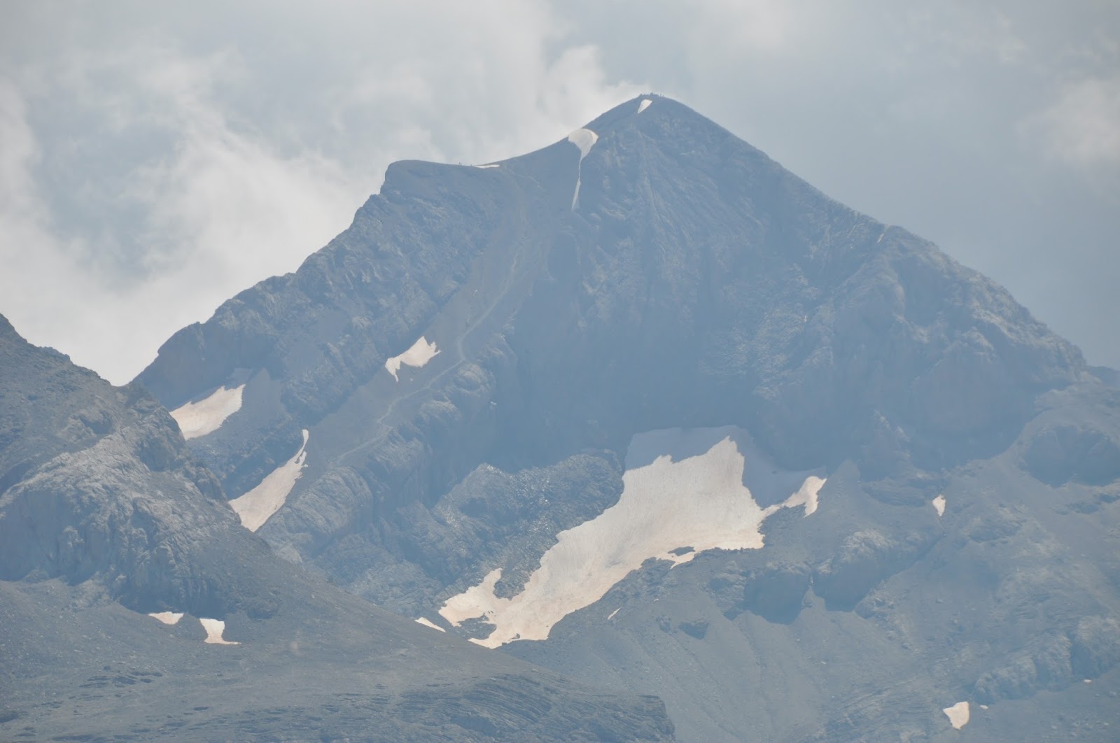 Tour du Marboré, 3009m, depuis le Col de Tentes.