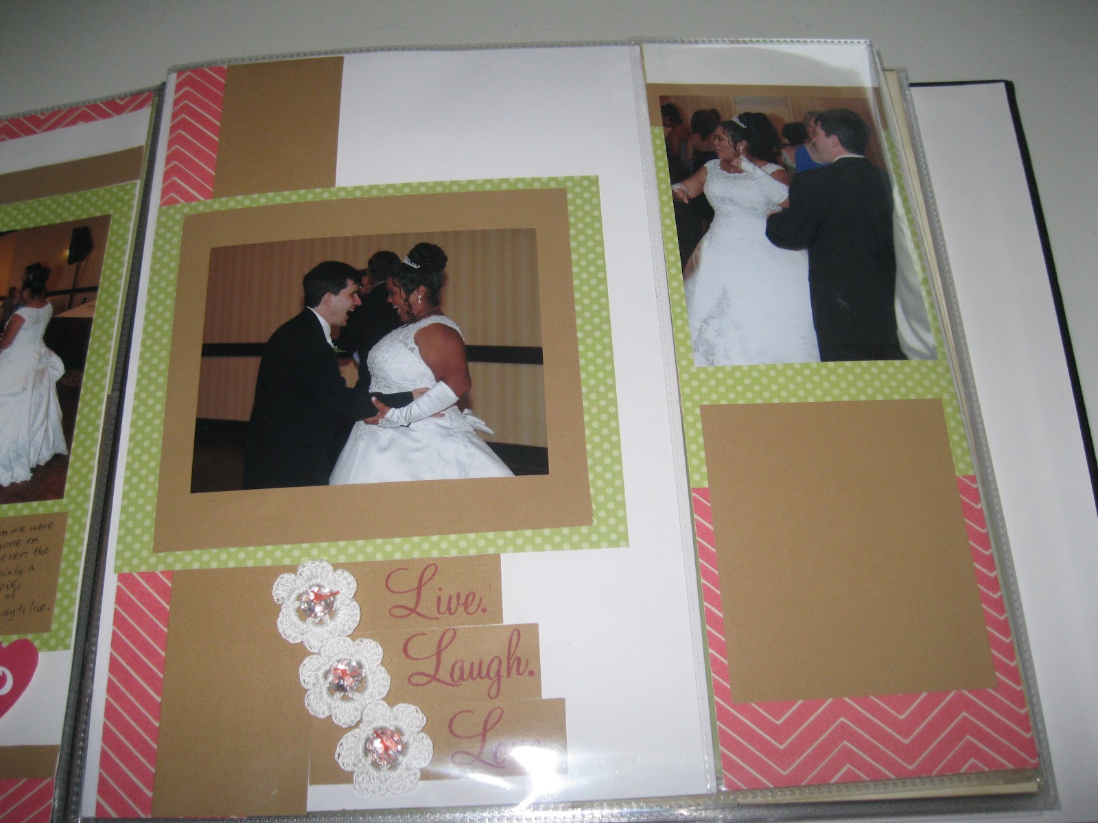Ames Crafts: Interactive Scrapbook Layouts