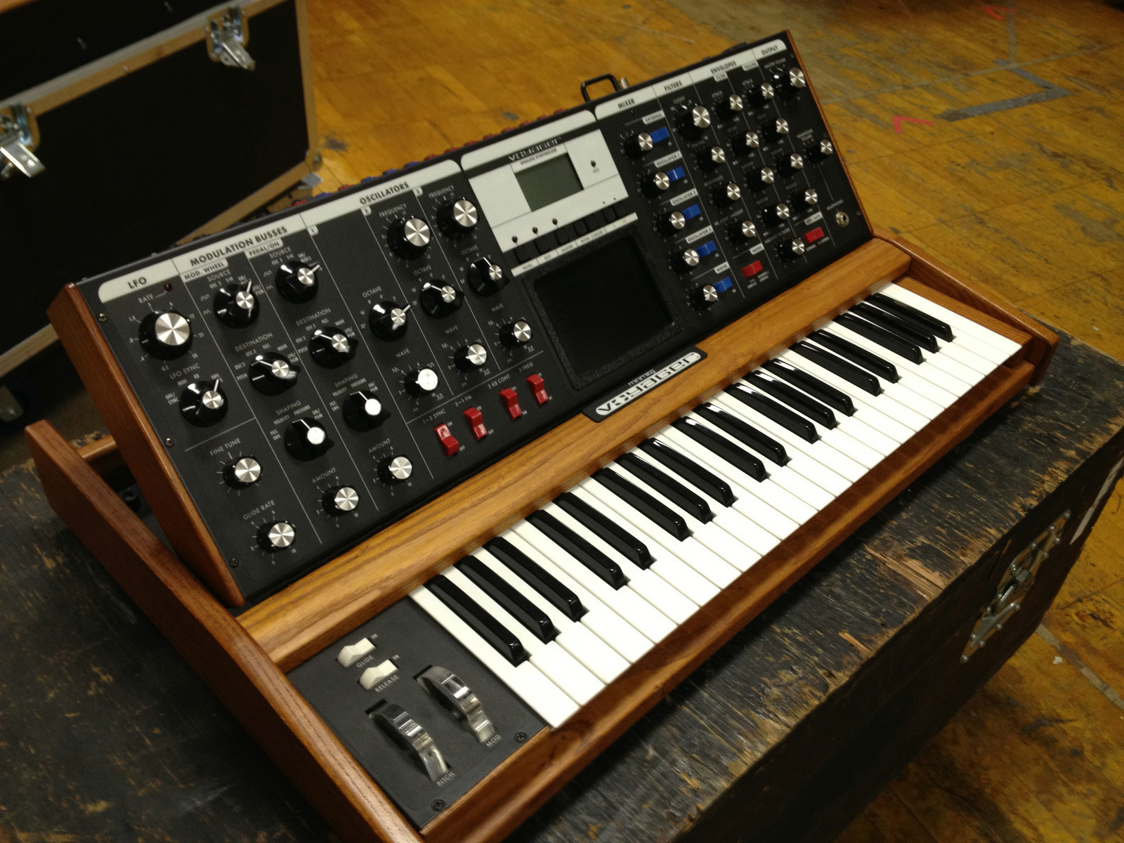 MATRIXSYNTH: Two Moog Voyagers in One Flight Case