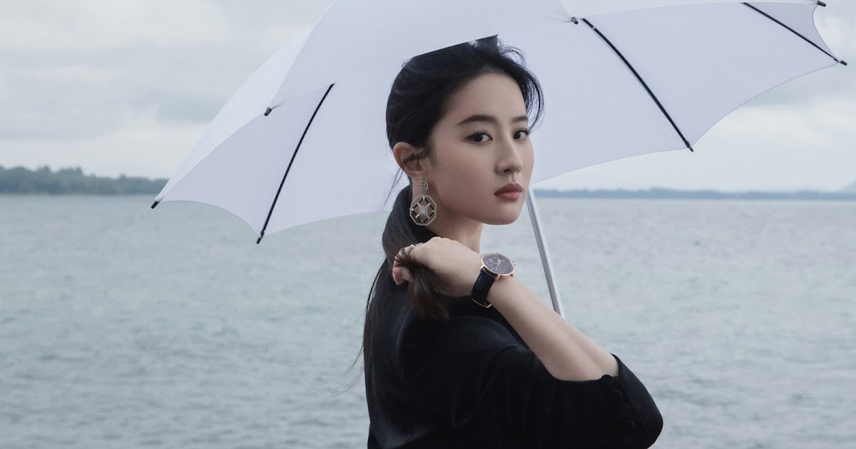China Entertainment News: Liu Yifei poses for photo shoot