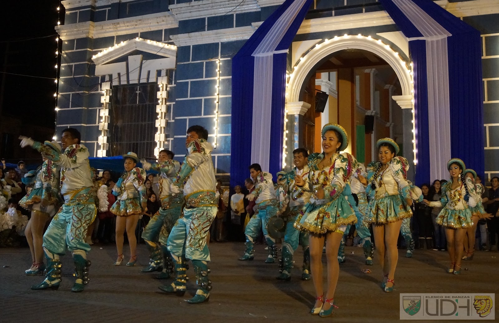 Danzas Folklóricas: Caporales