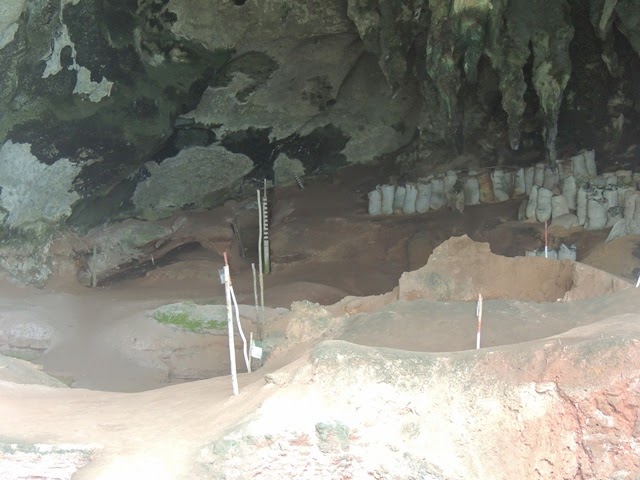 Caving Queen: Snapshots of the Philippine Caves: Tabon Cave Complex ...
