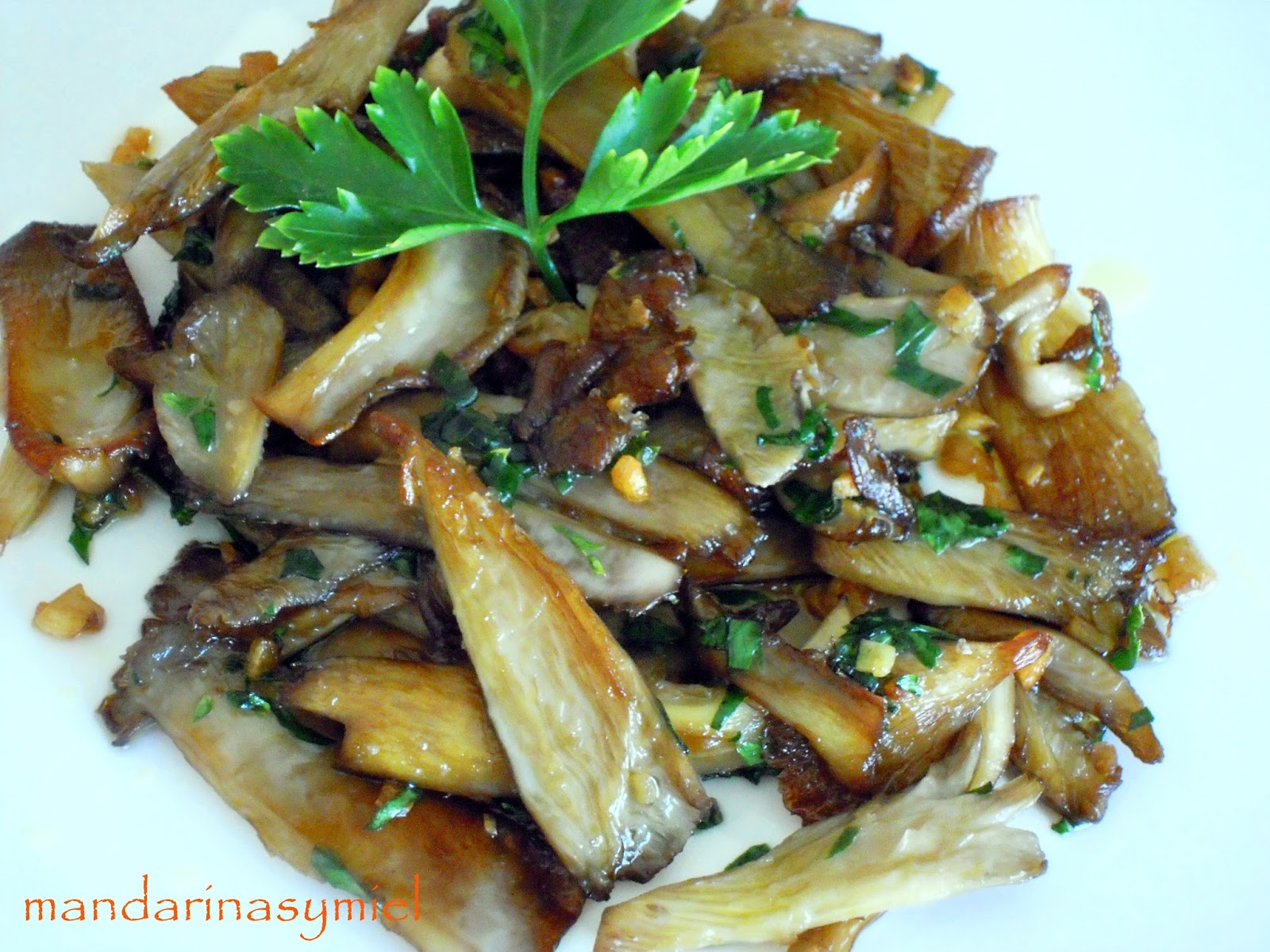 Setas de cardo al ajillo | Mandarinas y miel