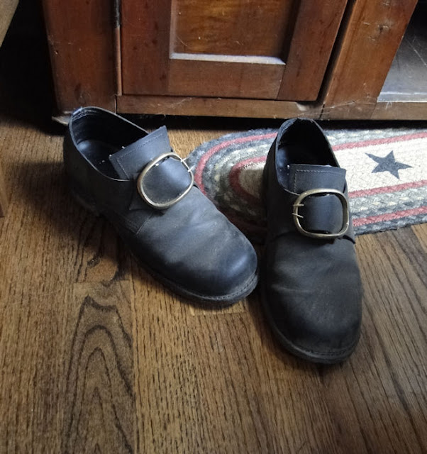 Passion for the Past: Clothing Fashion, Hair, and Language for the ...