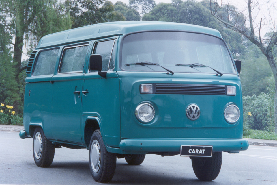 Tudo Sobre Caminhões E Carros: a historia da VW kombi que apos 56 anos ...