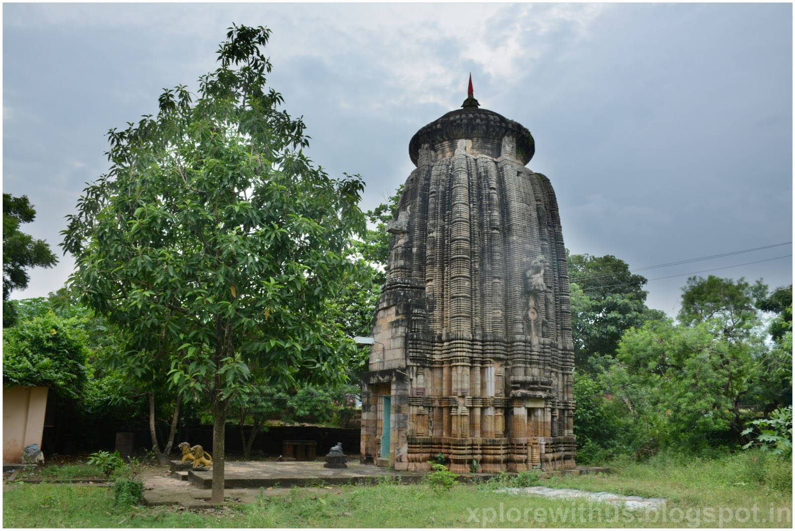 Our Travel Tales: Lakhesvara Temple, Bhubaneswar