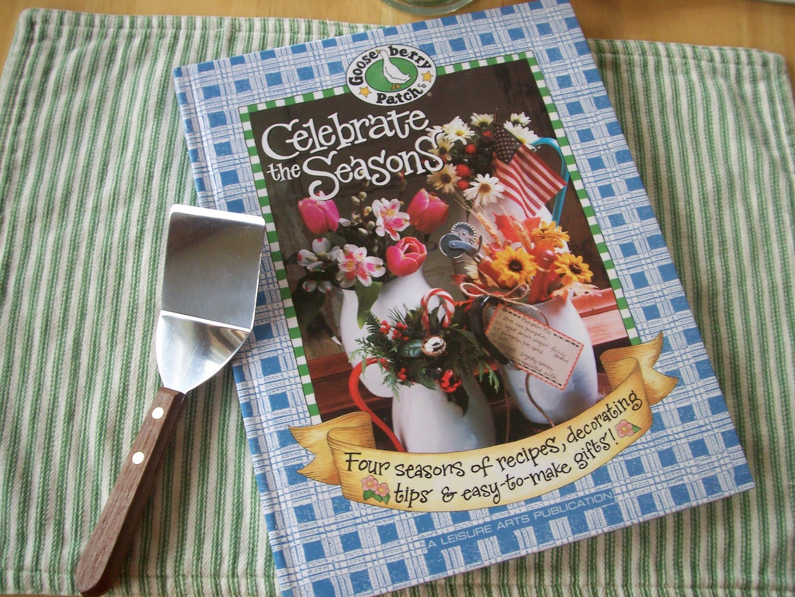 Home On The Prairie: Gooseberry Patch Cookbook Giveaway!