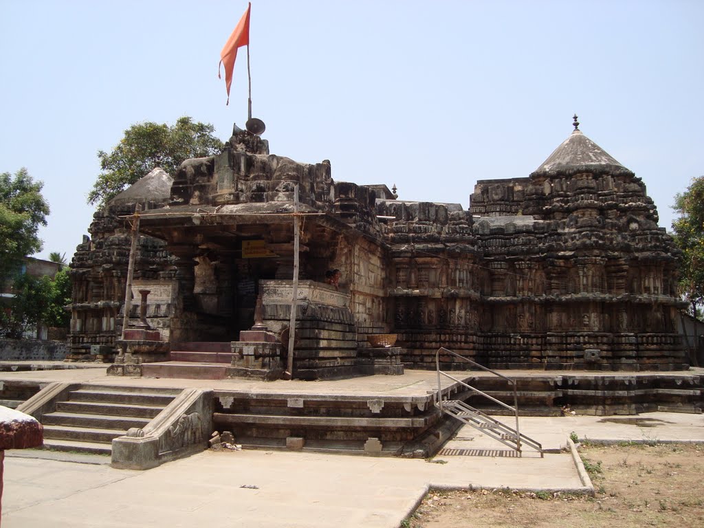 Bhadravathi Sri Lakshmi Narasimha Temple | Hindu Temples