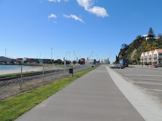 THE ROAD TAKEN : Napier: Art Deco Capital of the World