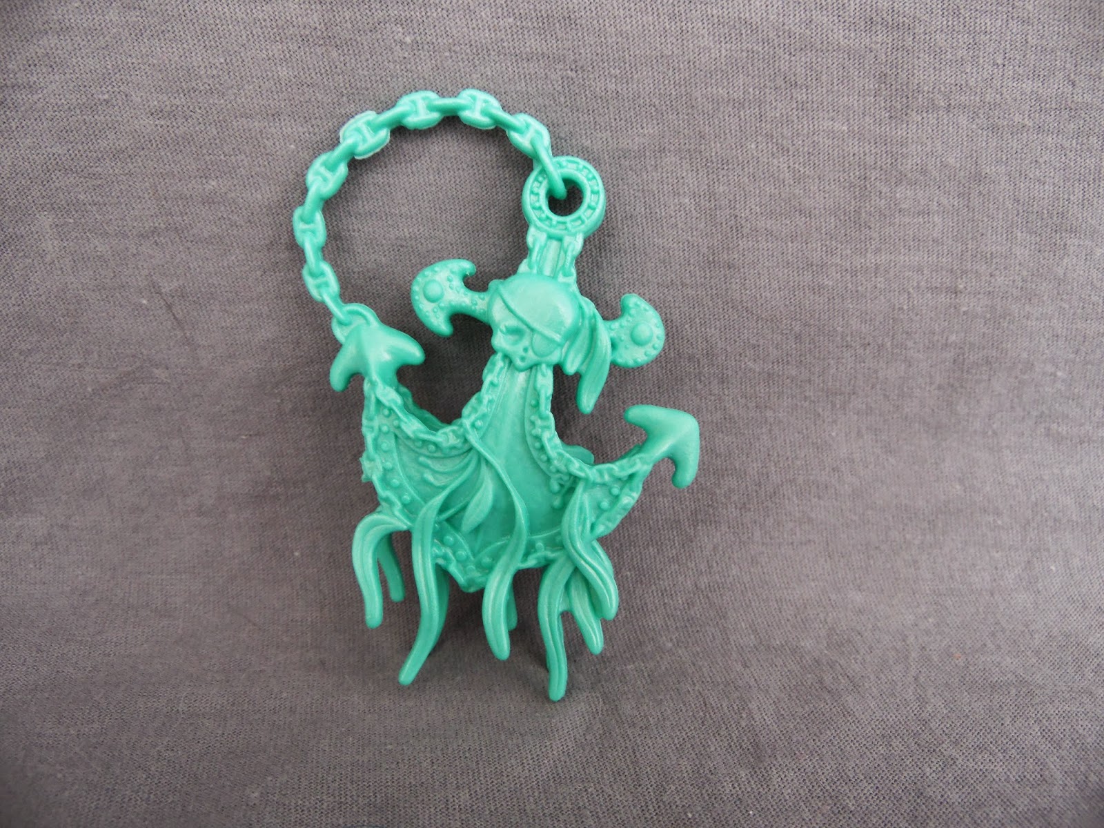 Christina Articulates: Monster High "Haunted" Vandala Dubloons