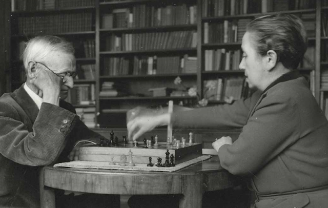 Casadas com o trabalho sujo dos escritores