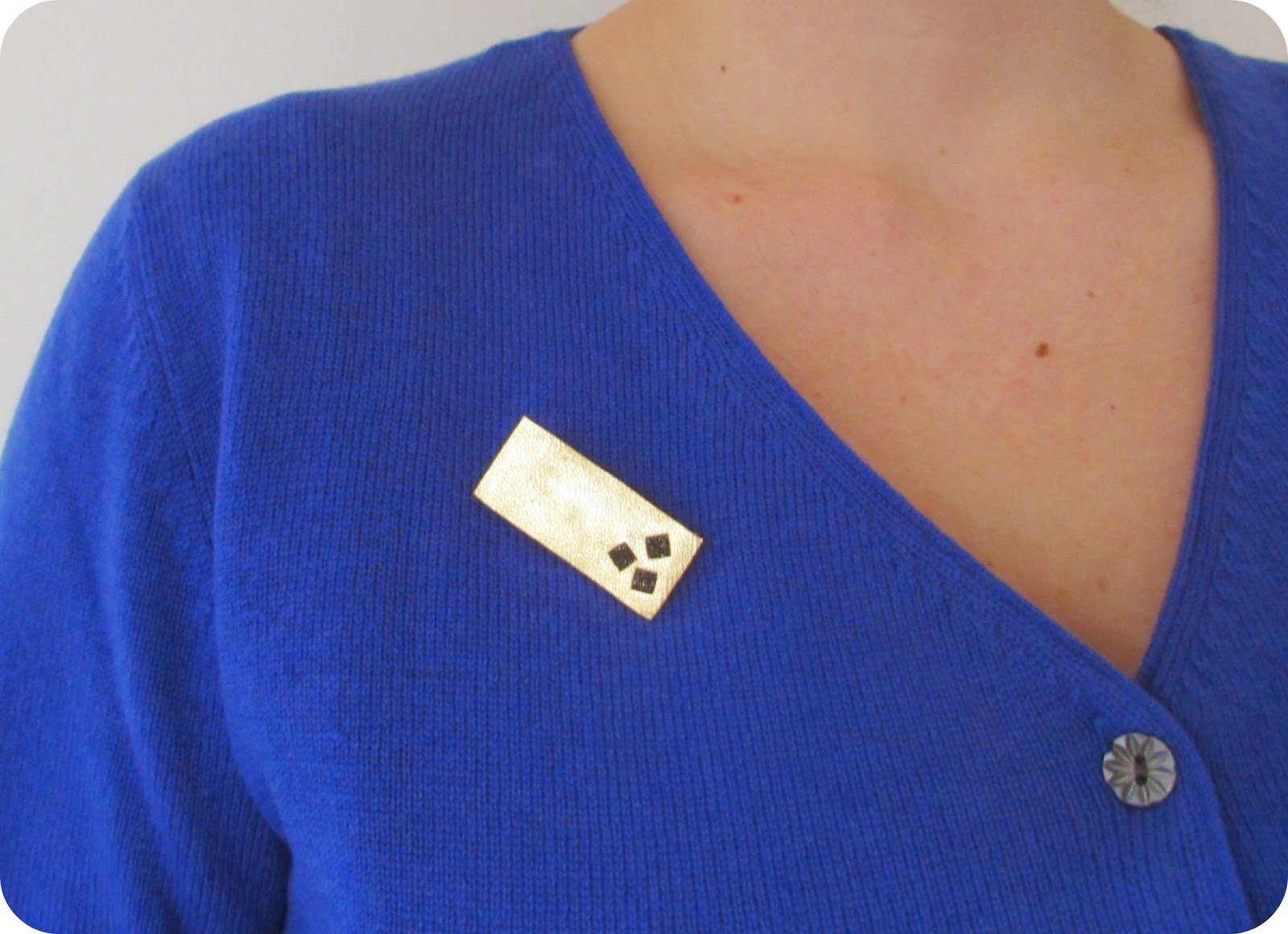 *Tadaam !: Broches en cuir