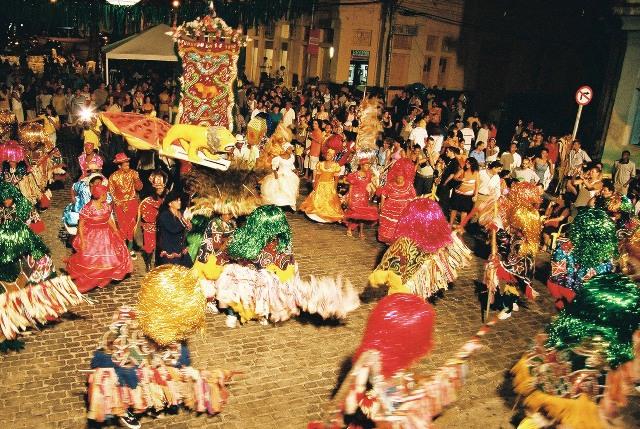 PLANETA EM MOVIMENTO: MARACATU
