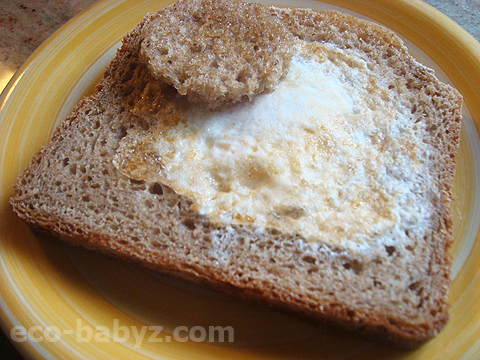 Eco-Babyz: Bird-in-a-Nest Breakfast Recipe