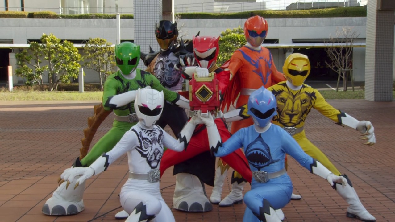 My Shiny Toy Robots: Movie REVIEW: Doubutsu Sentai Zyuohger Returns ...
