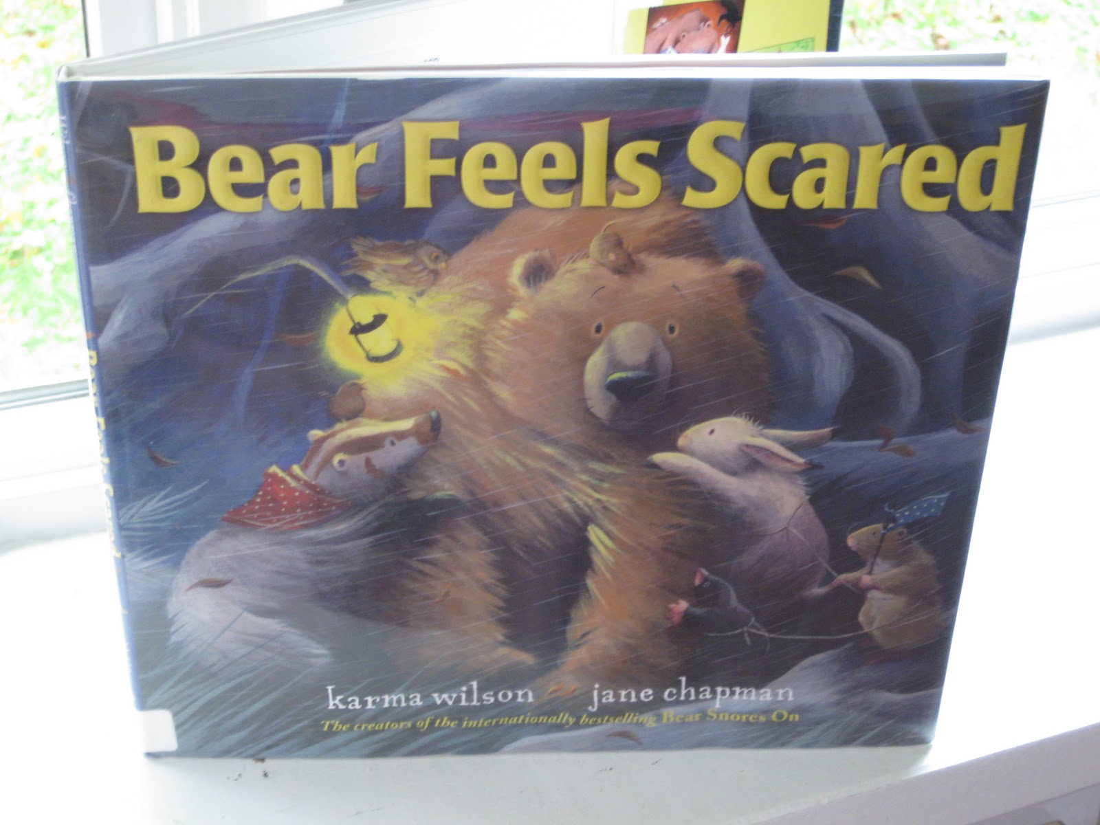 Emotication: Lessons for a Lifetime: Bear Feels Scared