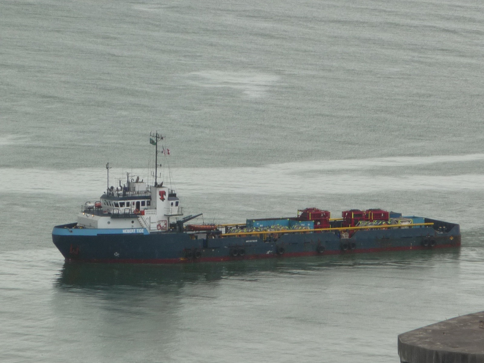 NAVIOS AHTS E PSV DO PORTO DE MACAE-RJ-BRASIL (IMBETIBA) E (FUTURO ...