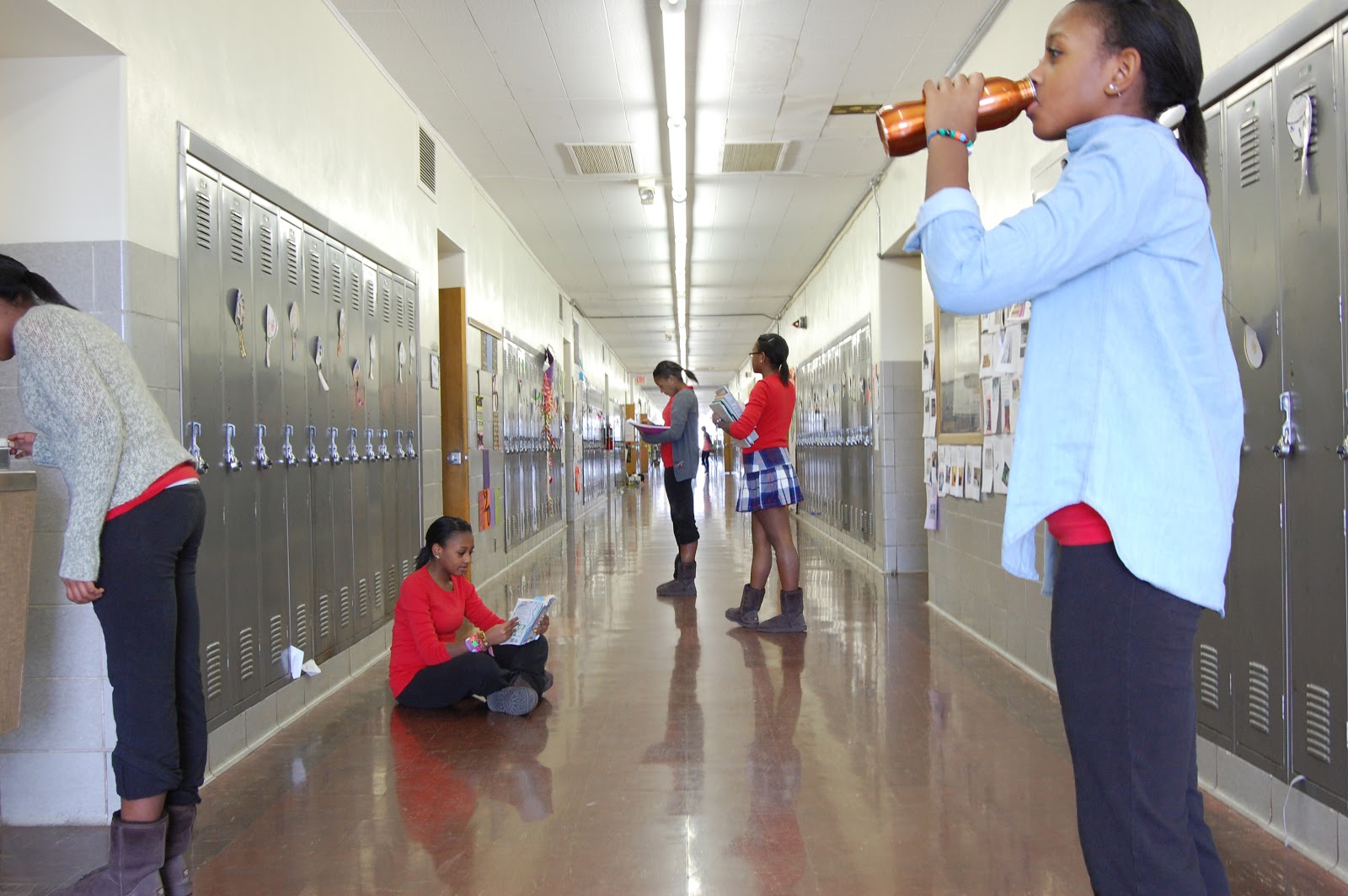 DeaArtEd: Lesson: Multiple Me Photography