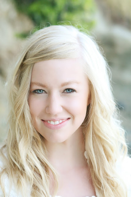 Feeling the photo: ::Emily bridals::