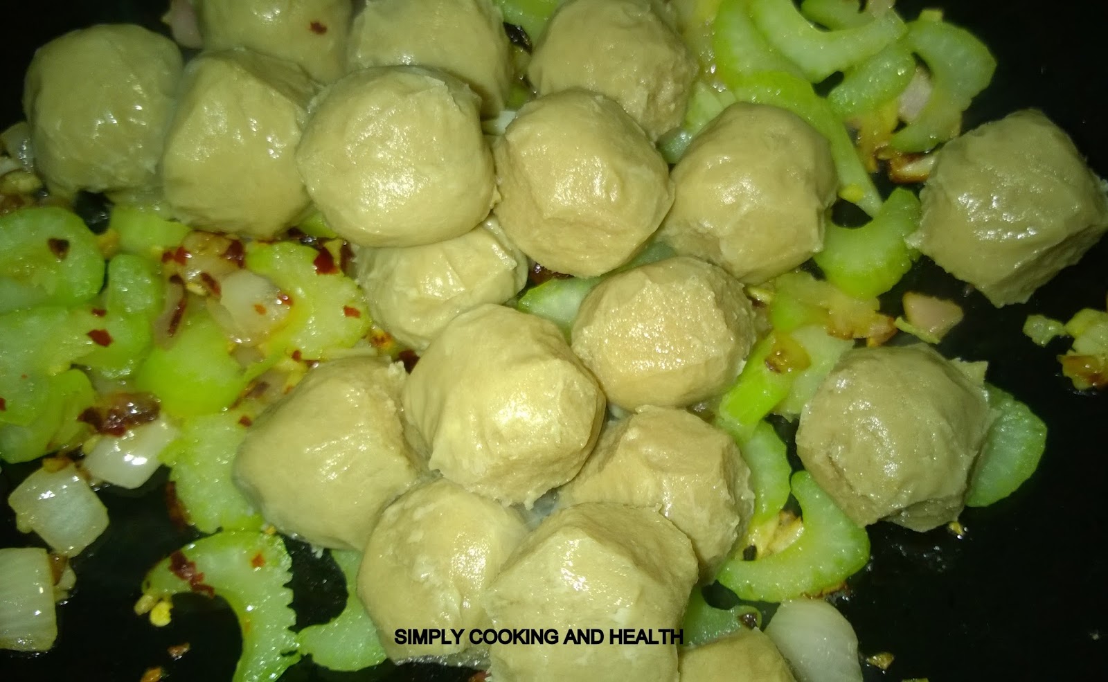 Simply Cooking and Health: Spicy Beef ball soup with silken tofu