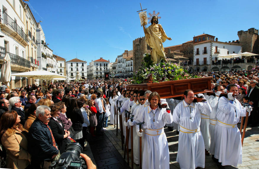 CATÓLICO DEFIENDE TU FE: ¿Enseña la Biblia sobre las procesiones?