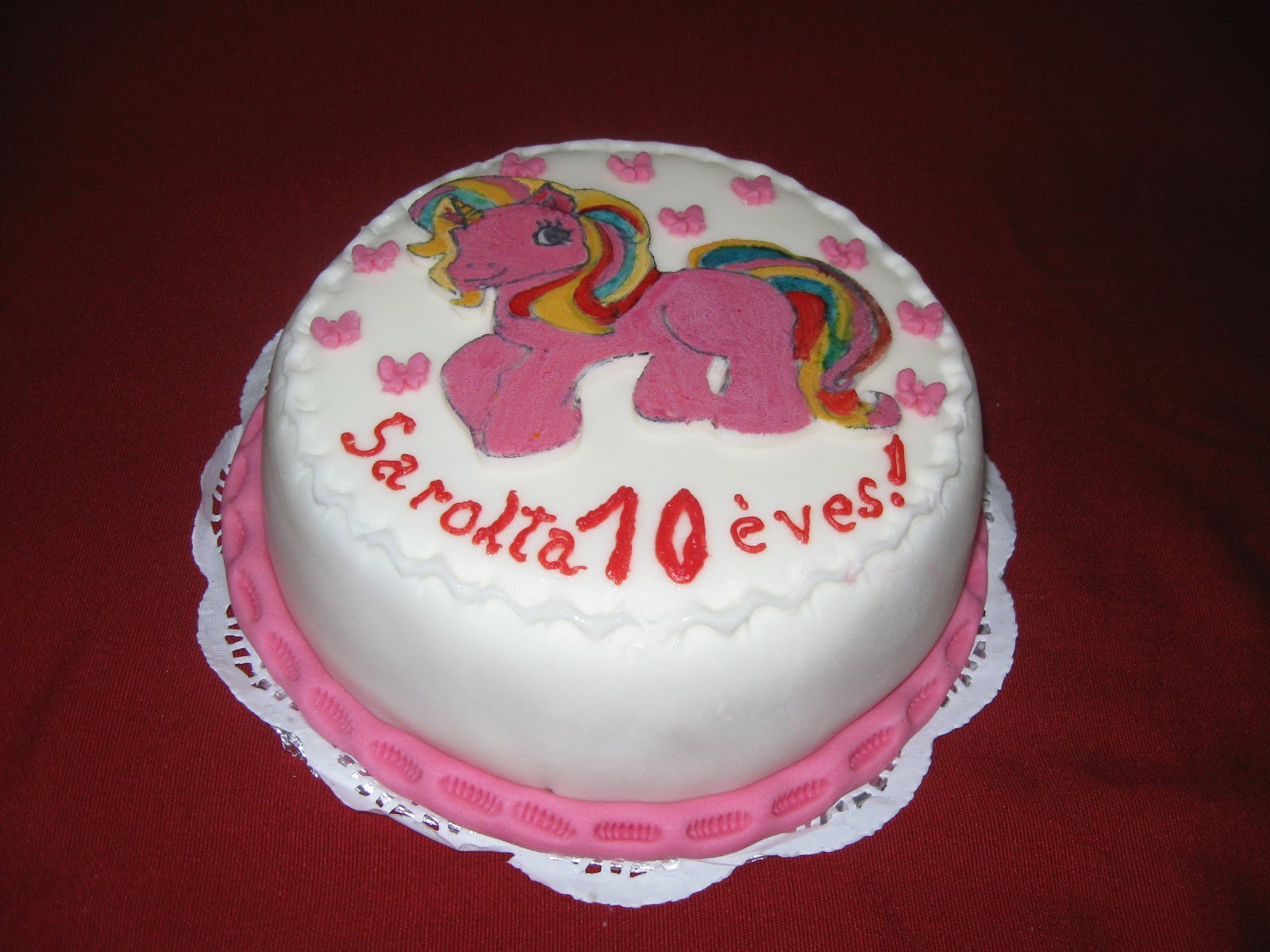 angitortai: Lovas meg egy pónis torta gyerekeknek