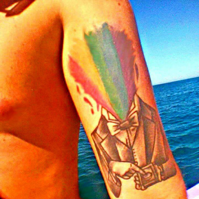 Gambar Tato Terbaru Simbol Dengan Warna Pelangi Paling Keren - Tato Terbaru