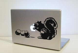 Vinyl Stickers Printing: Customization Of Laptops By Using Stickers