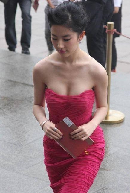 Liu Yifei ~ Skinny Celebrities News
