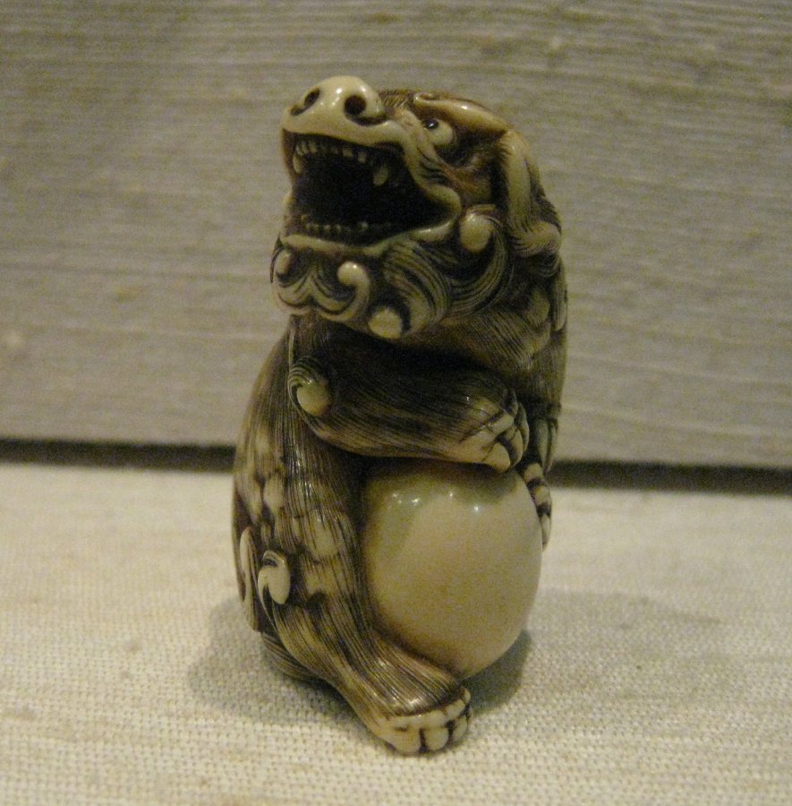 DoGoo - Contemporary Clay Idols: Netsuke, Jomon pot and Do gu