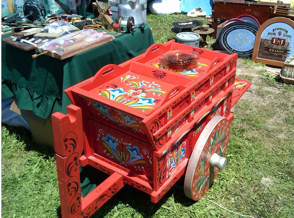 Yesterday's Trash: Flea Market Weekend...