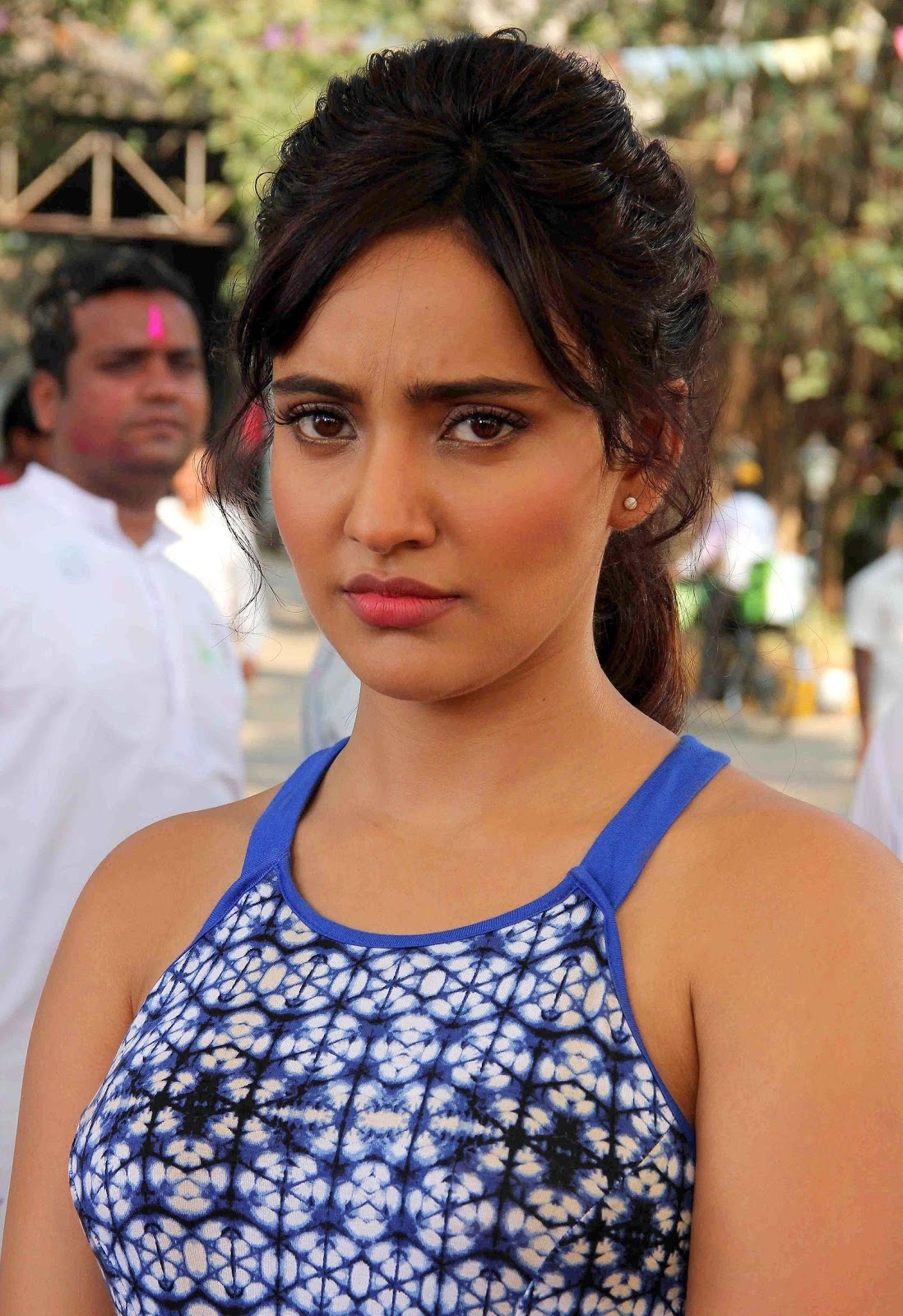 Neha Sharma Fantastic HD Photos & Wallpapers - HD Photos