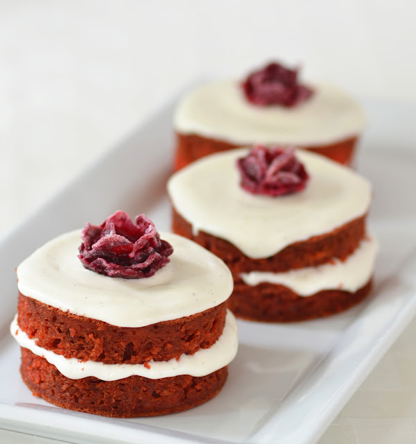 Beet Mini Cakes (Daring Bakers' Challenge) | Building Buttercream