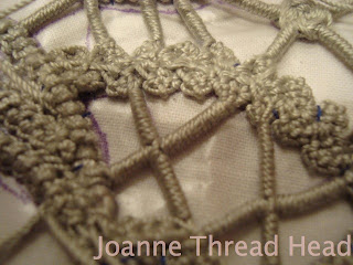 Thread Head: Intermediate Romanian Point Lace Tutorial