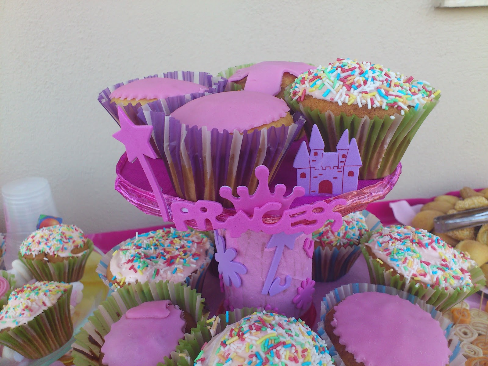 Φτιάχνω κάτι: Φτιάχνω βάση για cupcakes...και όχι μόνο