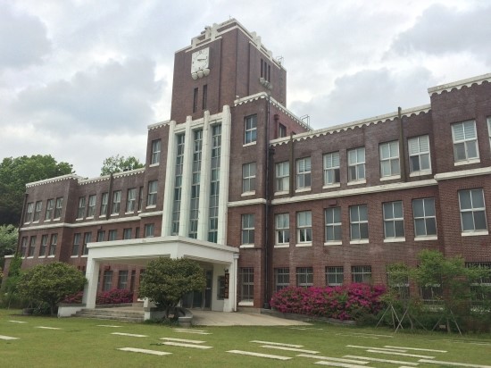 Travel Gwangju: [Buk-Gu/Attraction] Chonnam National Univ.