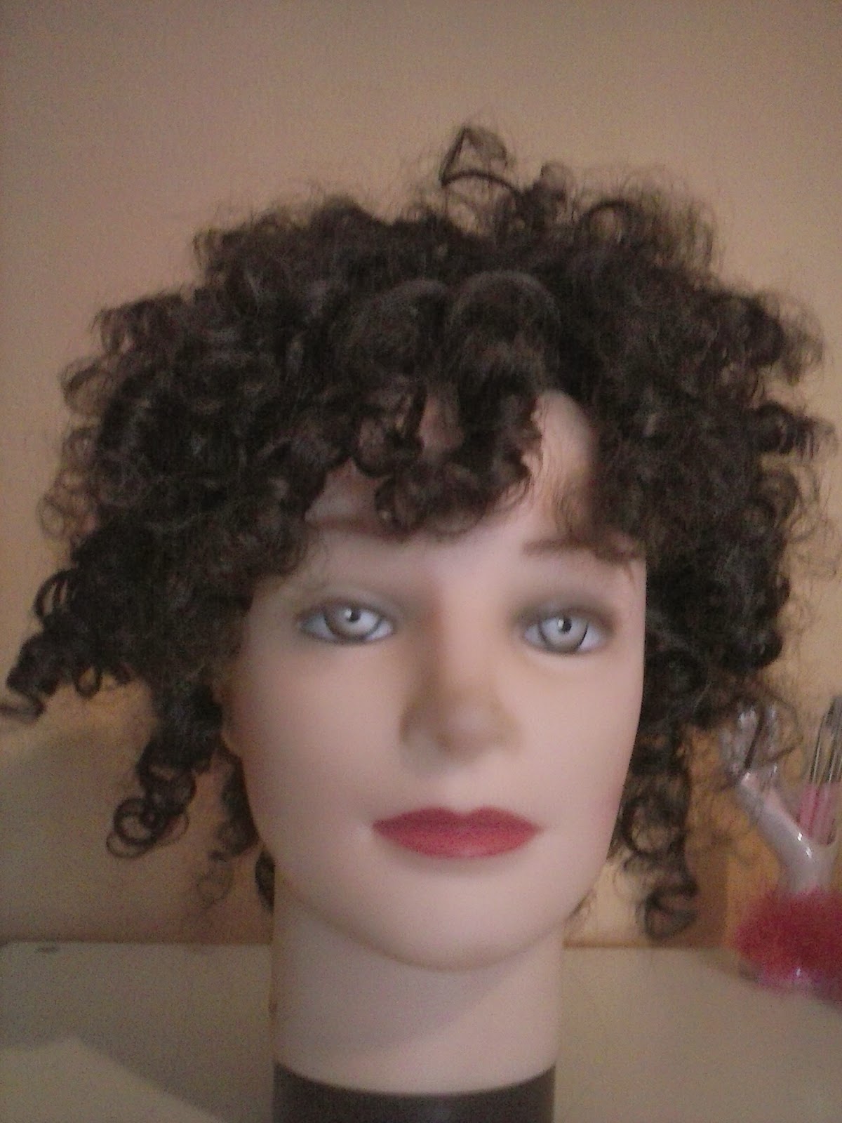 MARÍA JOSÉ JIMÉNEZ: CABELLO RIZADO PERMANENTE CON MONTADO DE BIGUDÍES