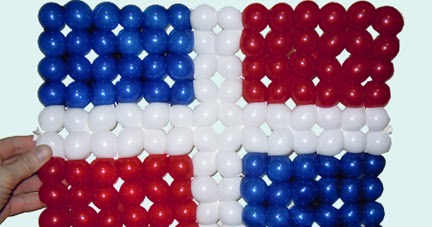 CLASSICAL: Dominican Republic balloon flag. Chad balloon flag