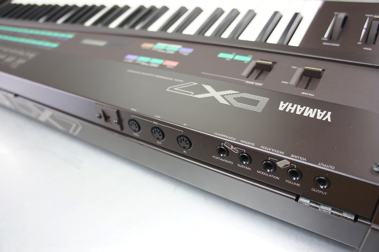 MATRIXSYNTH: 1980's Yamaha DX7 with Original Brown Leather Hard Case