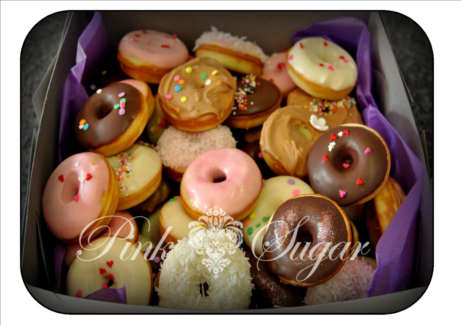 Pink Sugar: Mini Doughnuts...