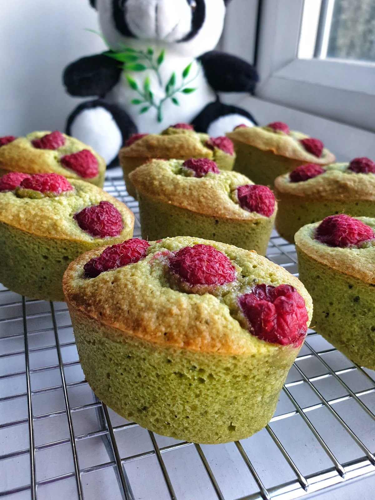 Raspberry Matcha Friands – Recipe