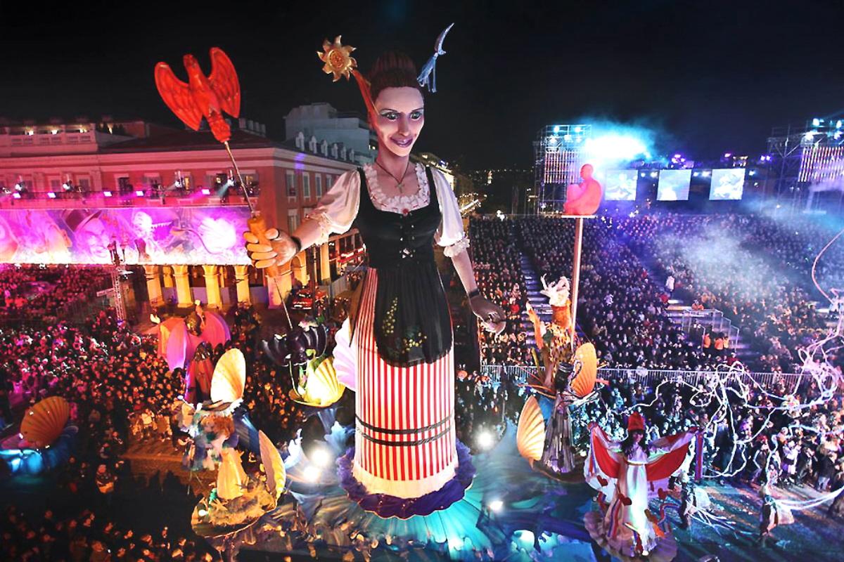 TOP 10 Most Spectacular Carnivals of the World - Tapandaola111