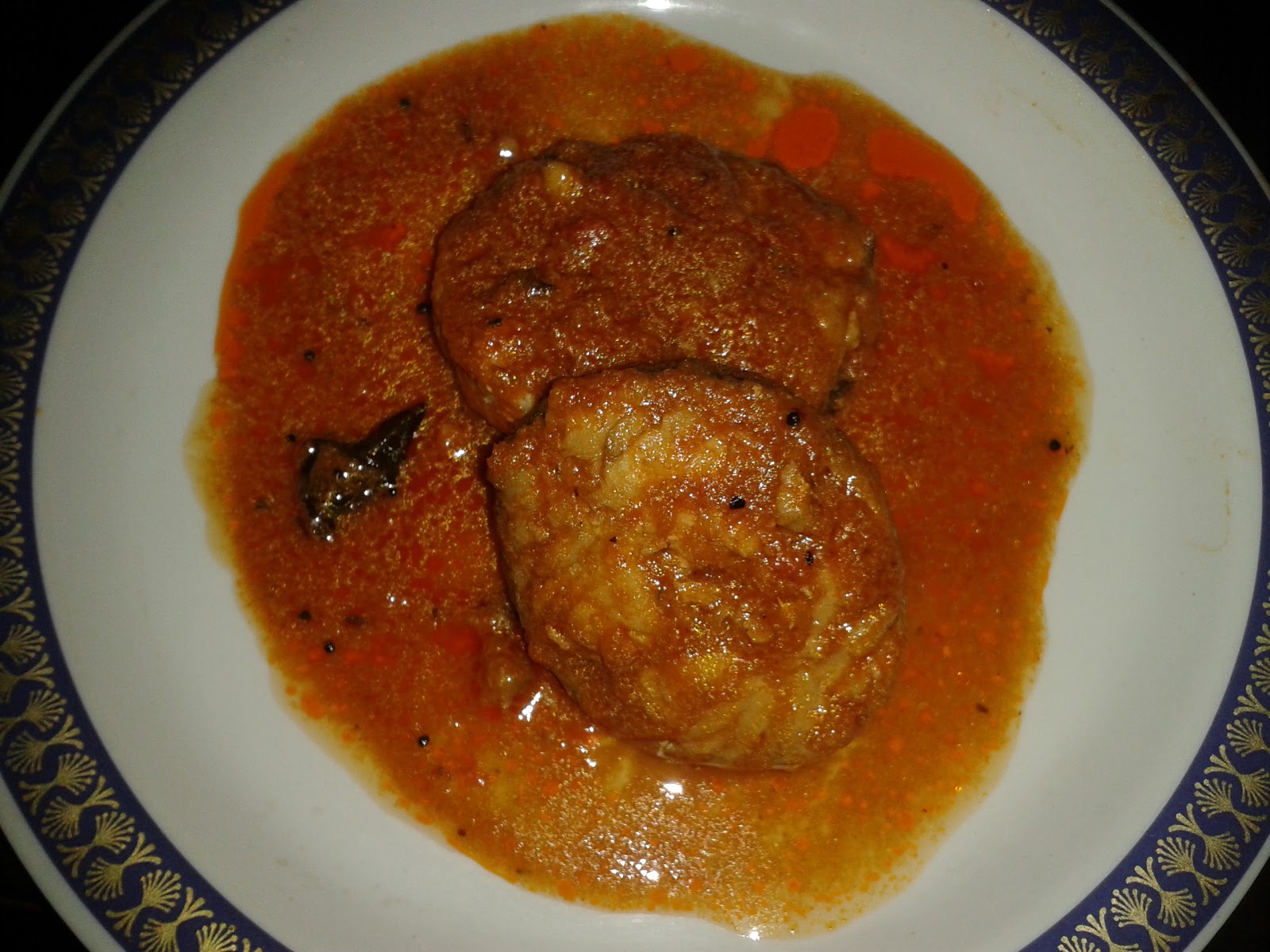 MALINI'S DELIGHTS: FISH CURRY / FISH PULUSU / FISH SARU