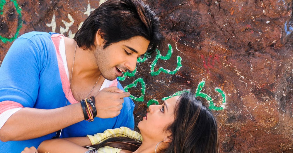 Adda Movie Stills Sushant, Shanvi Movie