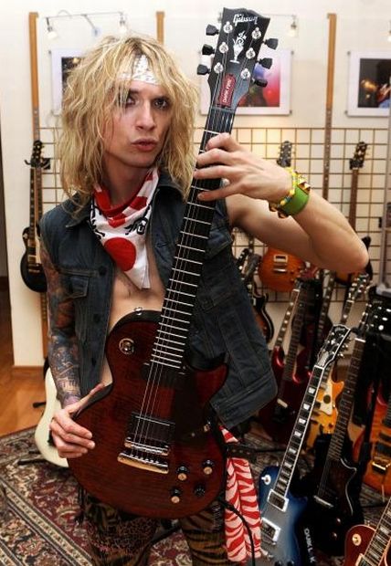 Zona Rock Dan Metal : JUSTIN HAWKINS