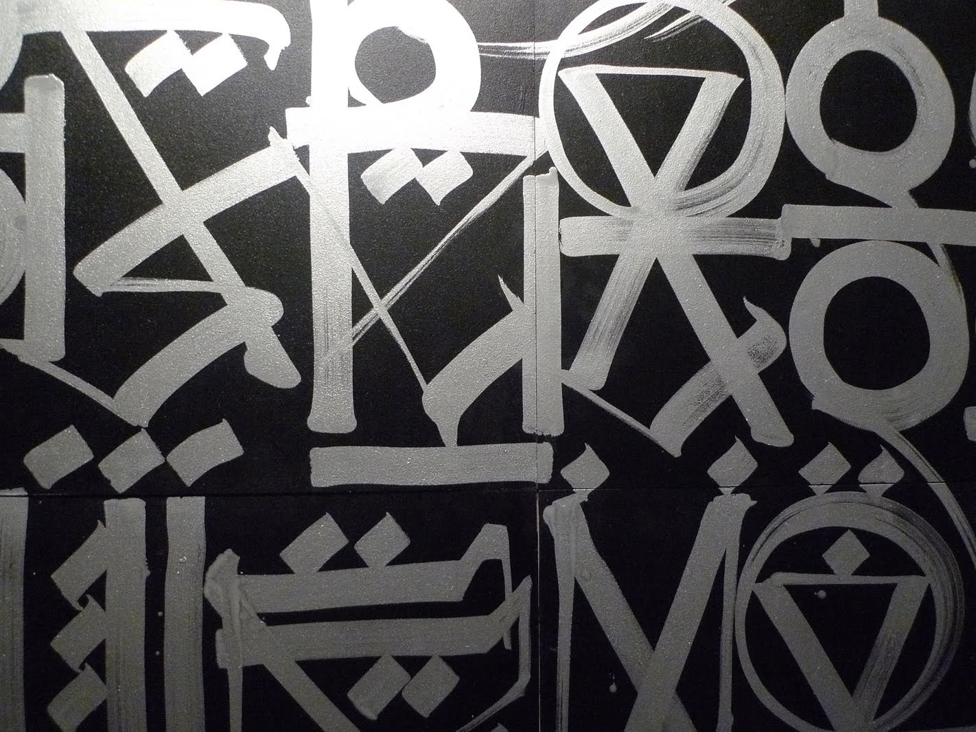 NEW IMAGE ART: Retna Retna Retna in NYC Hallelujah Tour