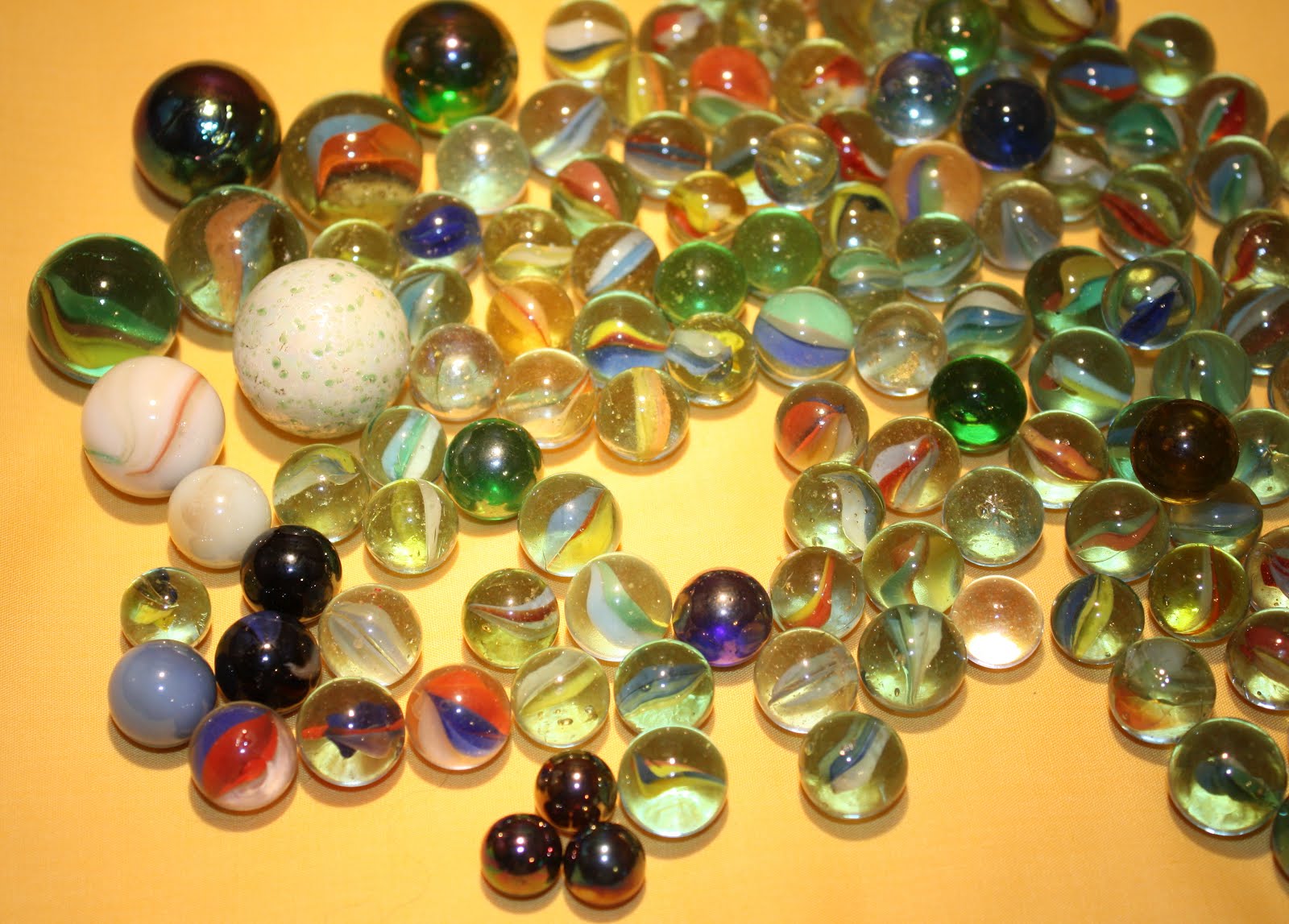 Thimbles, Bobbins, Paper and Ink: Hunting for treasures