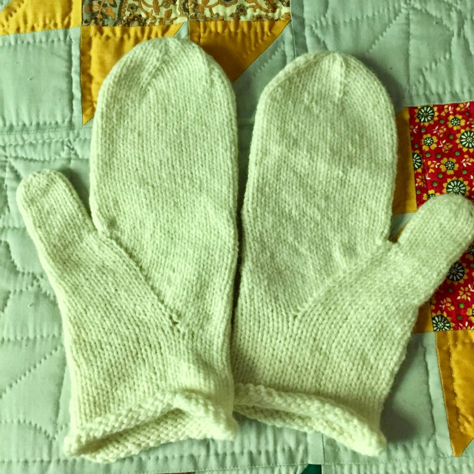 Knitting Pipeline: Episode 316 Arched Gussets, Norwegian Fir